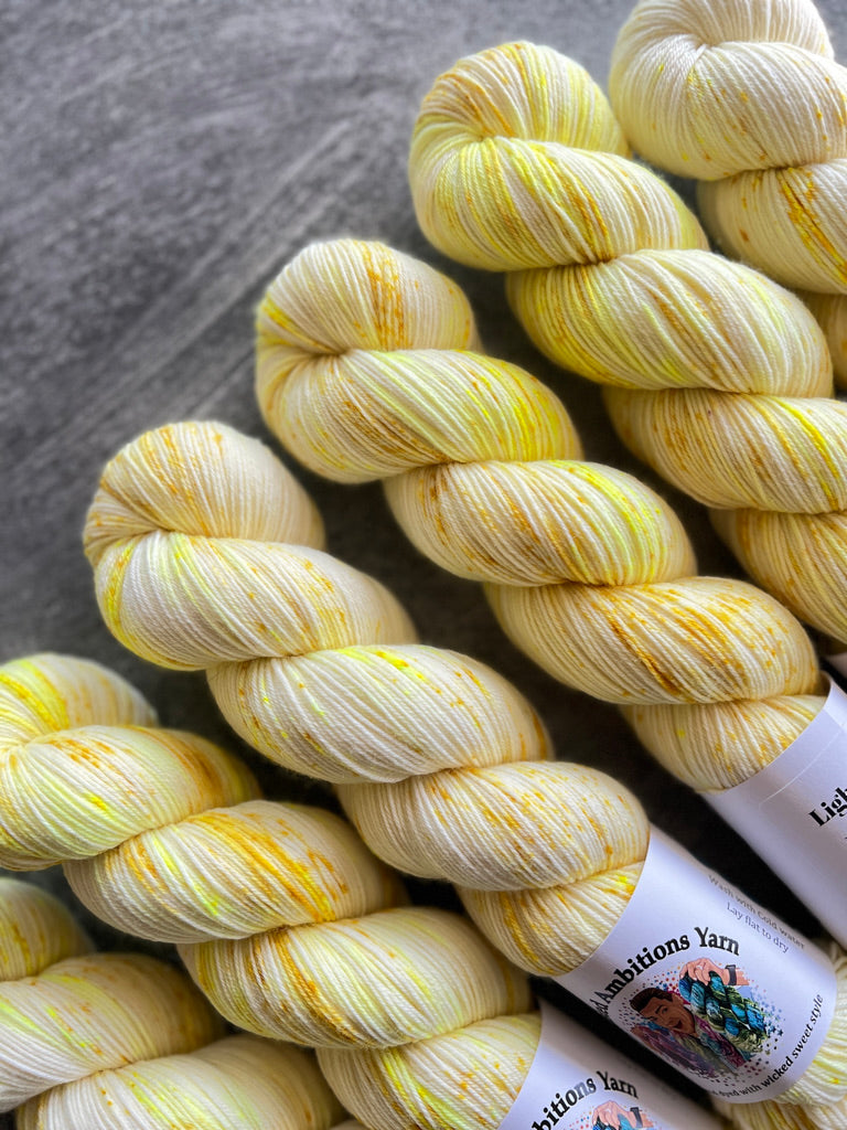 Light Beam – Twisted Ambitions Yarn